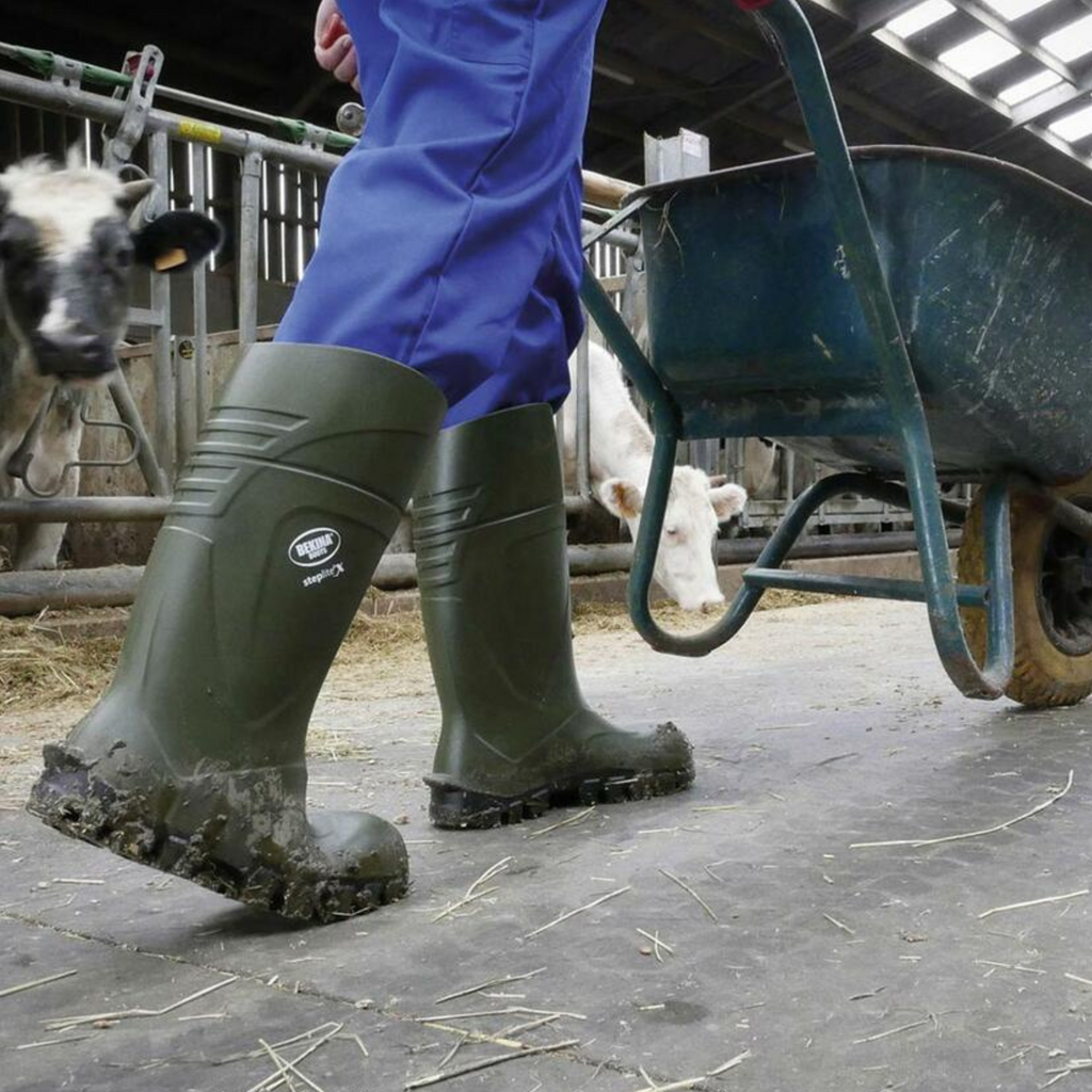 Bekina StepliteX SolidGrip Safety Wellington – CountryfarmsuppliesUK